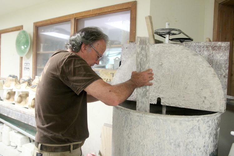 A Newark artist's inadvertent 15 minutes of fame made him a favorite of ...