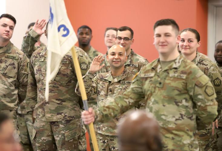 Surprise! At deployment ceremony, Newark-based soldier finds out he ...