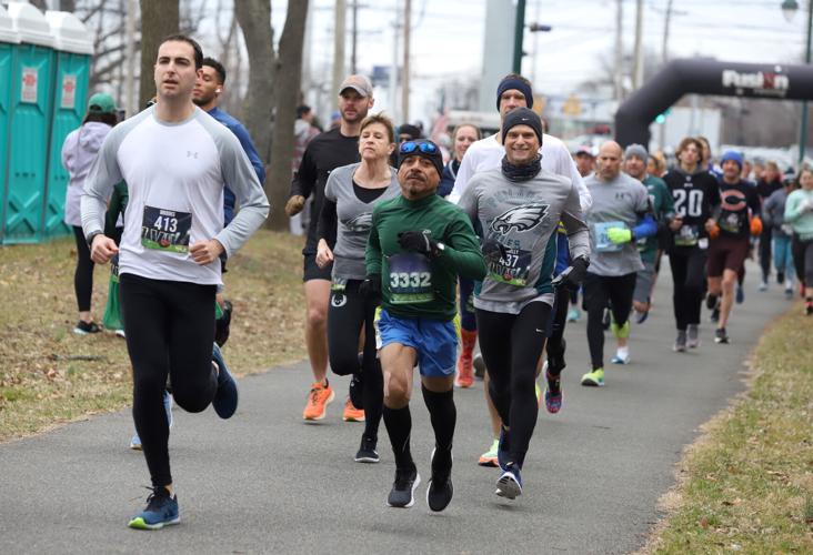 Run, Eagles, Run: Newarkers show off Philly pride at Super Bowl-themed ...
