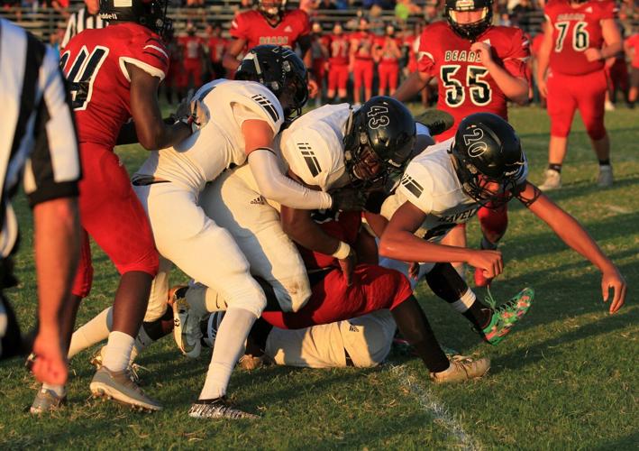 PHOTOS: New Bern Bears vs Havelock Rams Football | Local News ...