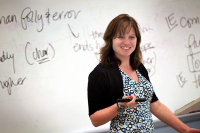 Saxon brings passion for teaching to the college classroom | Local News | newbernsj.com