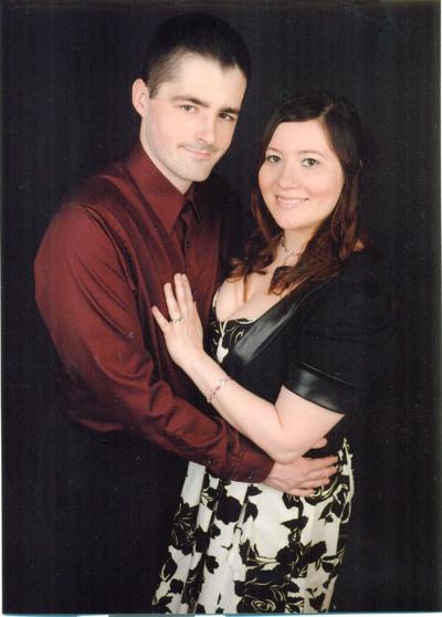 Engagement: Scarlett Stonecipher/Daniel Gillikin | Features | newbernsj.com