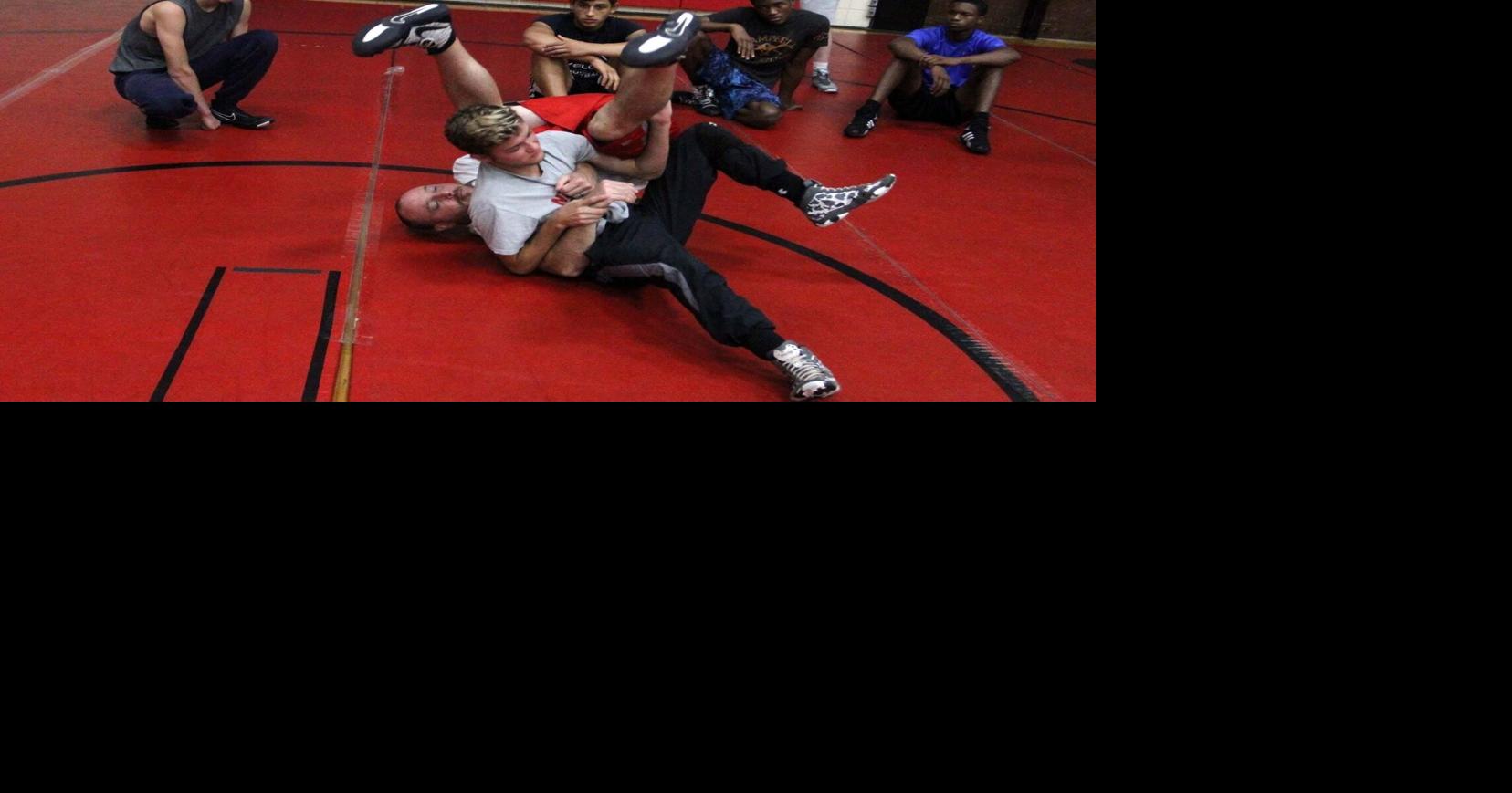 Granby wrestling guru Wayne Martin visits New Bern camp | Sports ...