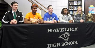 Five Rams ink letters on signing day | Local News | newbernsj.com