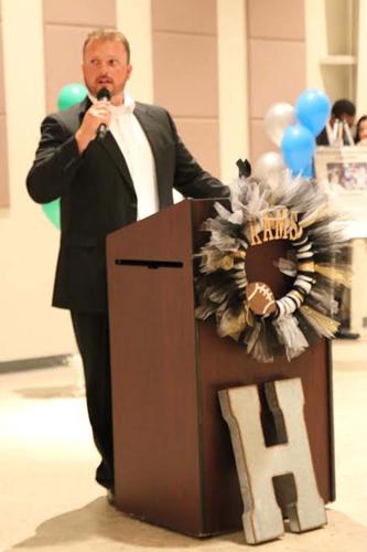 Havelock football legends return | Local News | newbernsj.com
