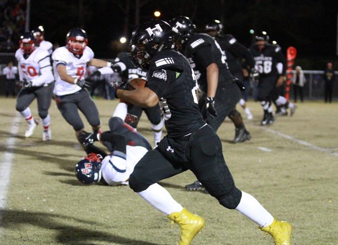 PHOTOS: Havelock Rams vs Southern Nash Firebirds | Local News | newbernsj.com