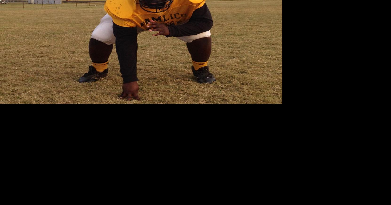 Football: Two-way terror | Sports | newbernsj.com