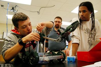 Havelock High teacher wins $175,000 national grant | Local News ...