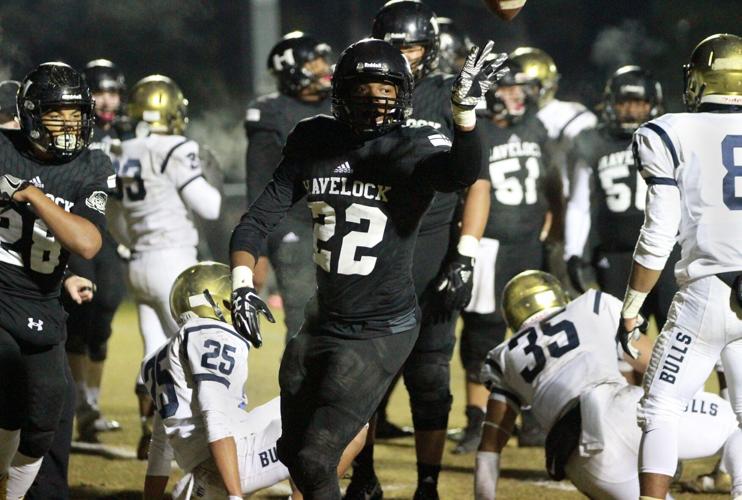 PHOTOS: Havelock Rams vs E.E. Smith Golden Bulls | Local News ...