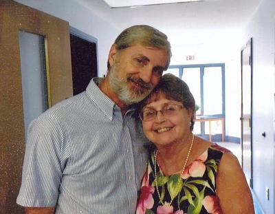 Couple celebrates 50 years | Features | newbernsj.com