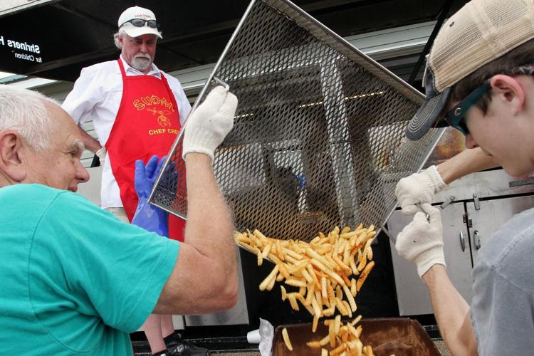 PHOTOS: Shriners Fish Fry | Local News | newbernsj.com