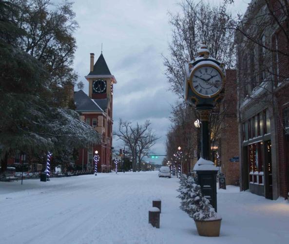 0107 Snow Bern | Local News | newbernsj.com