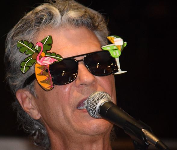 Professor-singer chooses New Bern over Hawaii to spend his retirement ...