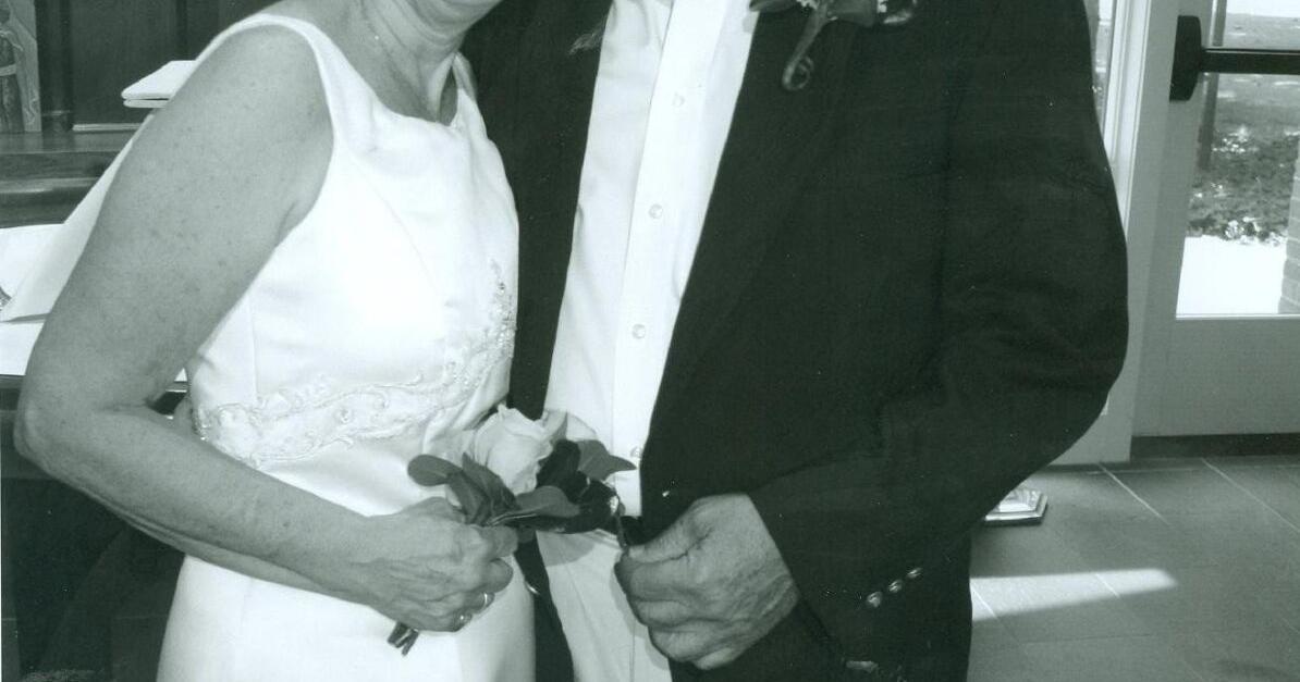 Anniversary: Mr. and Mrs. Denny Murdock | Features | newbernsj.com