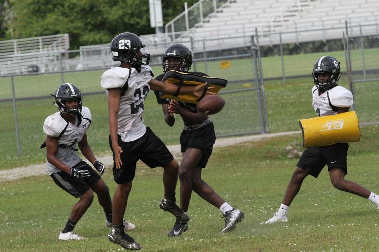 PHOTOS: Havelock Rams Spring Football Training | Local News | newbernsj.com