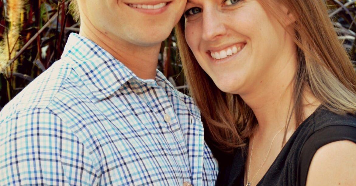 Engagement: Brenda Cobb/Lewis Woodel | Features | newbernsj.com