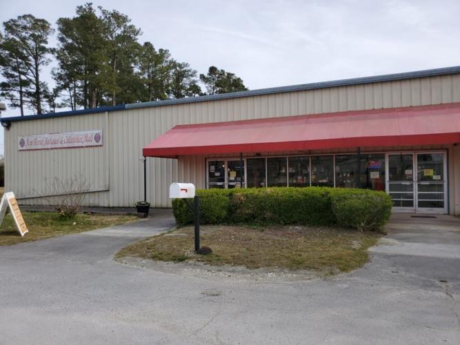 Going out of business: Antique mall holding its final sale | Local News ...