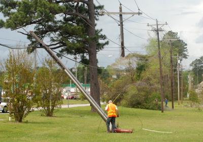 Truck rips down utility lines in Havelock | Local News | newbernsj.com