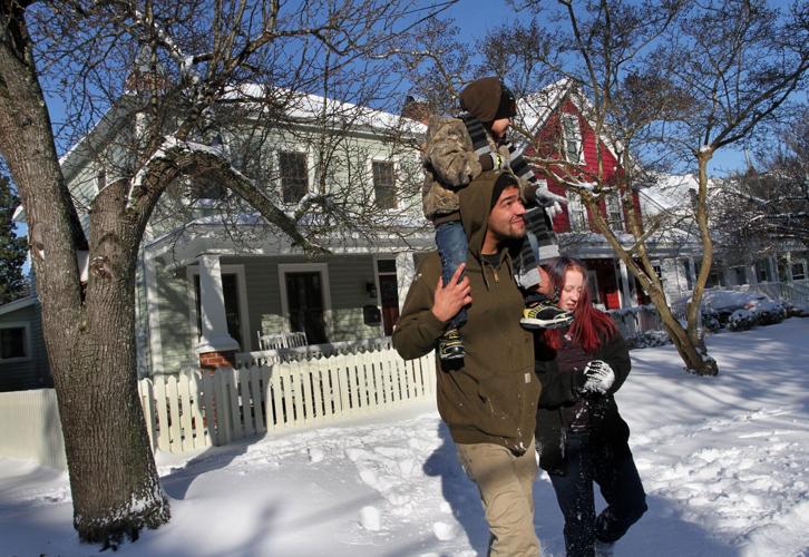 PHOTOS: New Bern Snow I | Local News | newbernsj.com