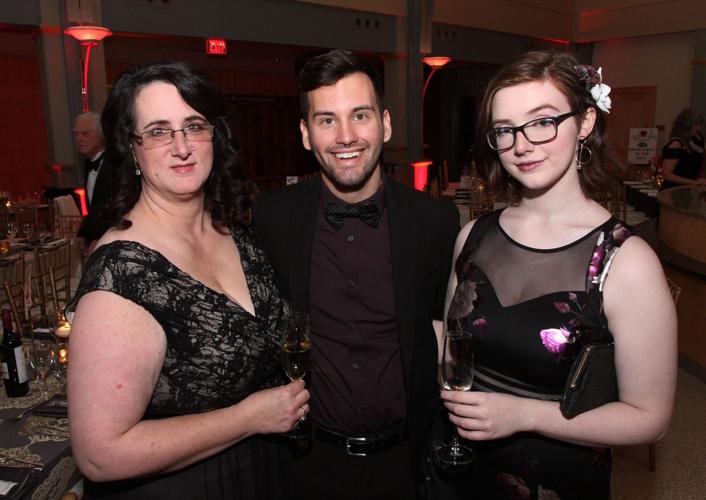 PHOTOS: Seen on Scene - New Bern Heart Ball | Local News | newbernsj.com