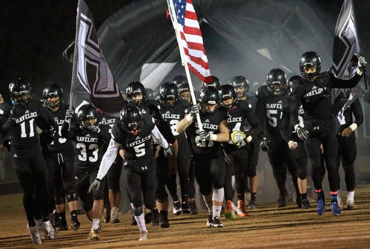 PHOTOS: Havelock Rams vs E.E. Smith Golden Bulls | Local News ...