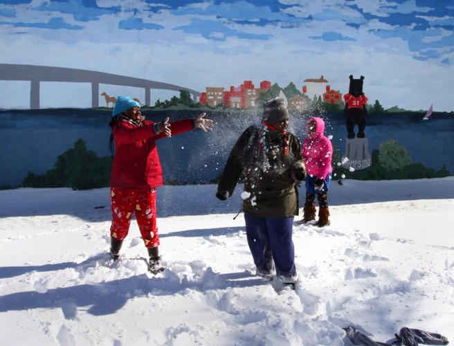 PHOTOS: New Bern Snow I | Local News | newbernsj.com