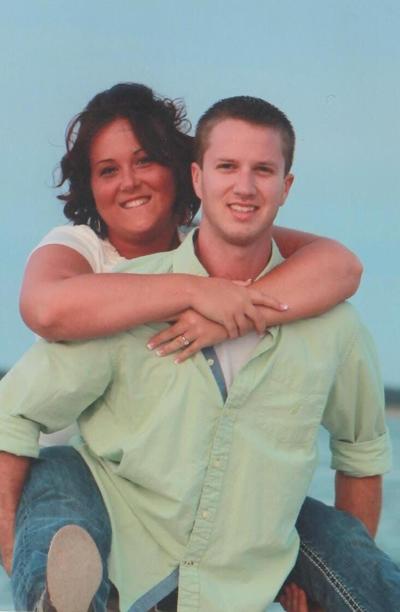 Engagement: Lyndsie Brackin/Chad Banks | Features | newbernsj.com