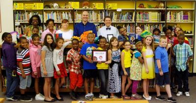 Reading pays off in pizza for Roger Bell students | Local News ...