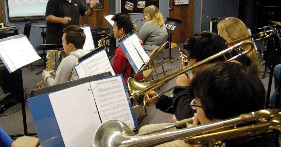 Benitez guides Havelock High band program | Local News | newbernsj.com