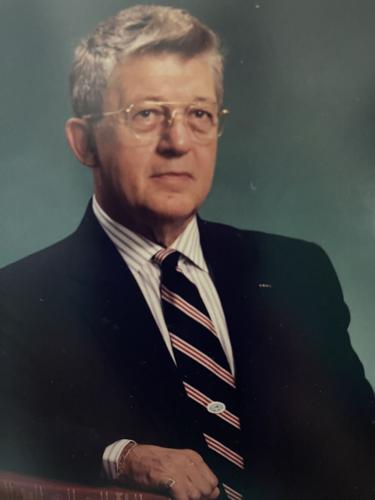 Family honors legacy of former Havelock mayor, decorated war veteran ...