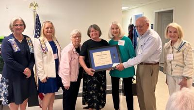 Hunts recognized with Historical Preservation Award | News | newbernsj.com