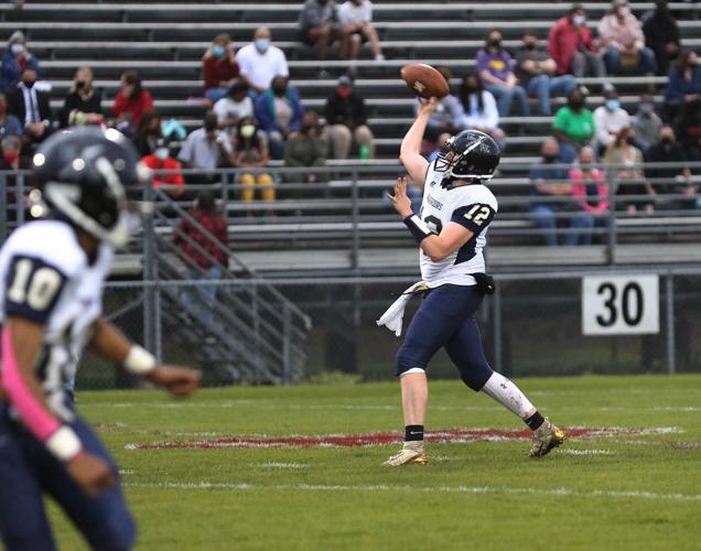 PHOTOS: New Bern Bears vs Eastern Wayne Warriors Football! | Sports ...