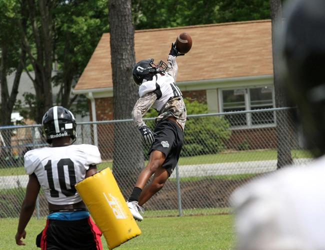 PHOTOS: Havelock Rams Spring Football Training | Local News | newbernsj.com