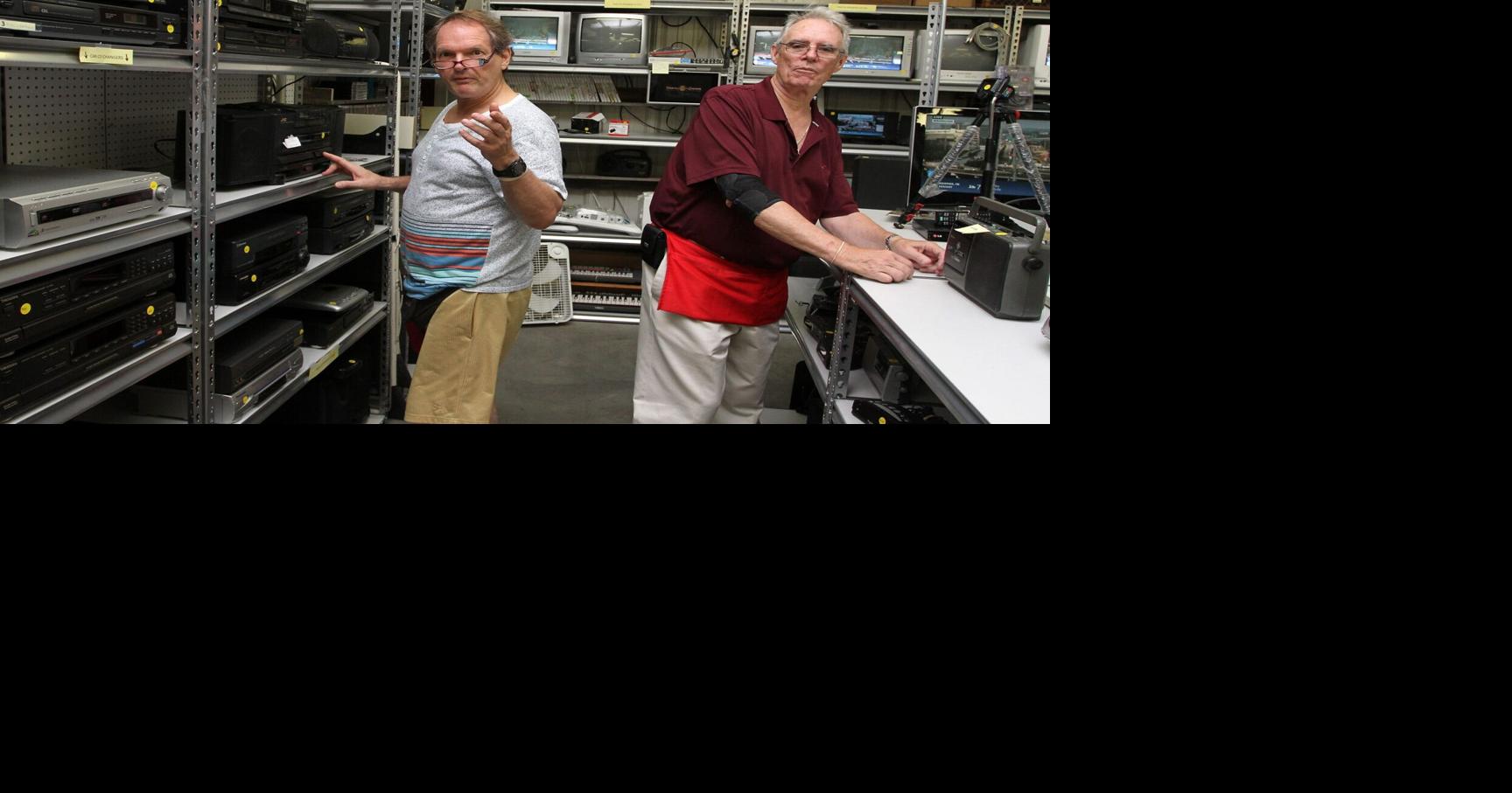 PHOTOS: Knights of Columbus Yard Sale | Local News | newbernsj.com