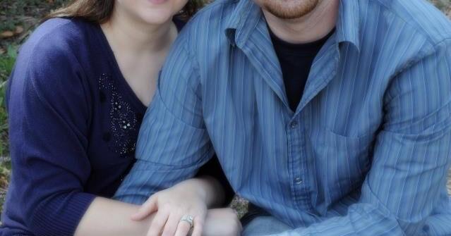 Engagement: Cristen Sanders/Josh Powell | Features | newbernsj.com