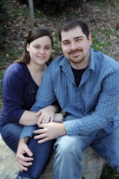 Engagement: Cristen Sanders/Josh Powell | Features | newbernsj.com