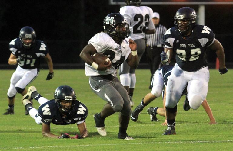 Havelock Football at Washiington | Local News | newbernsj.com