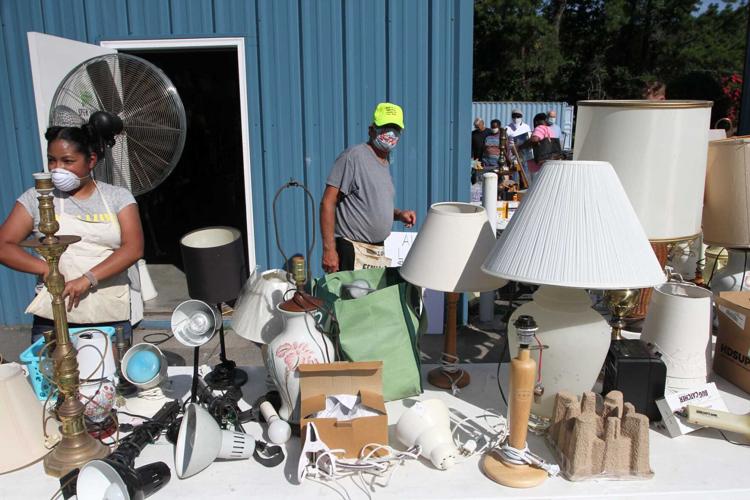 PHOTOS: Knights of Columbus Yard Sale! | Local News | newbernsj.com