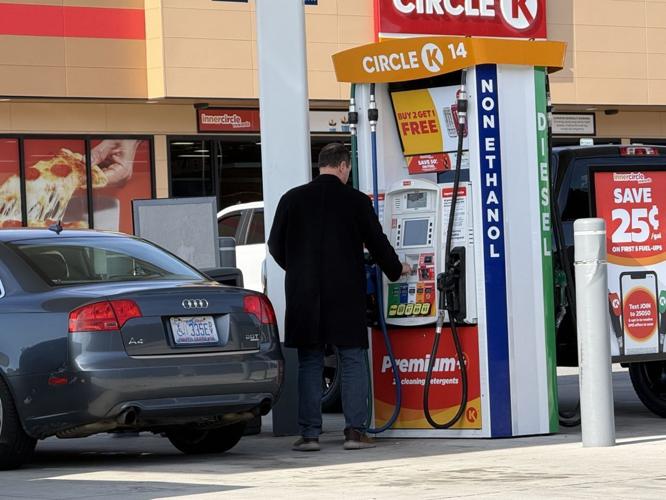 Gas prices predicted to drop below $3 in 2026 | Local News | newbernsj.com