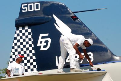 Old Havelock jet getting new paint | Local News | newbernsj.com