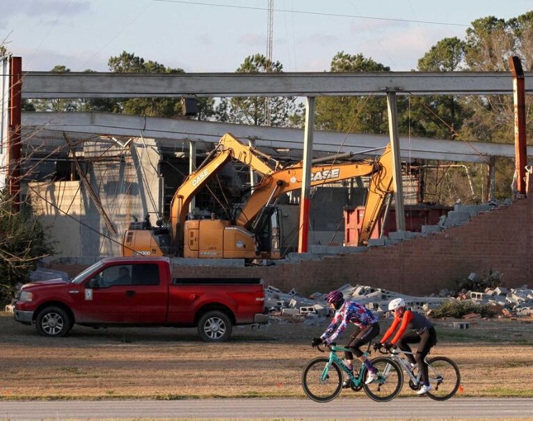 PHOTOS: Pepsi Building Demolition | Local News | newbernsj.com