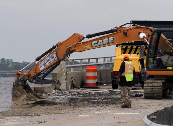 PHOTOS: Crews work on New Bern bridges post-storm | Local News ...