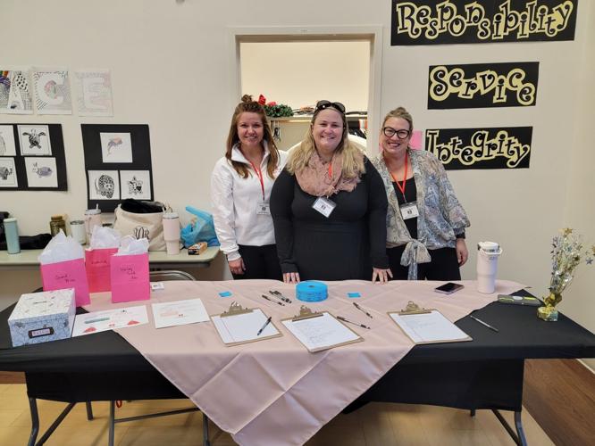 Area nonprofit helps teens with prom boutique | News | newbernsj.com