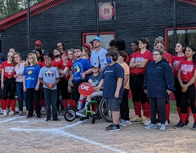 Richardson and New Bern softball go extra innings to spotlight Autism ...