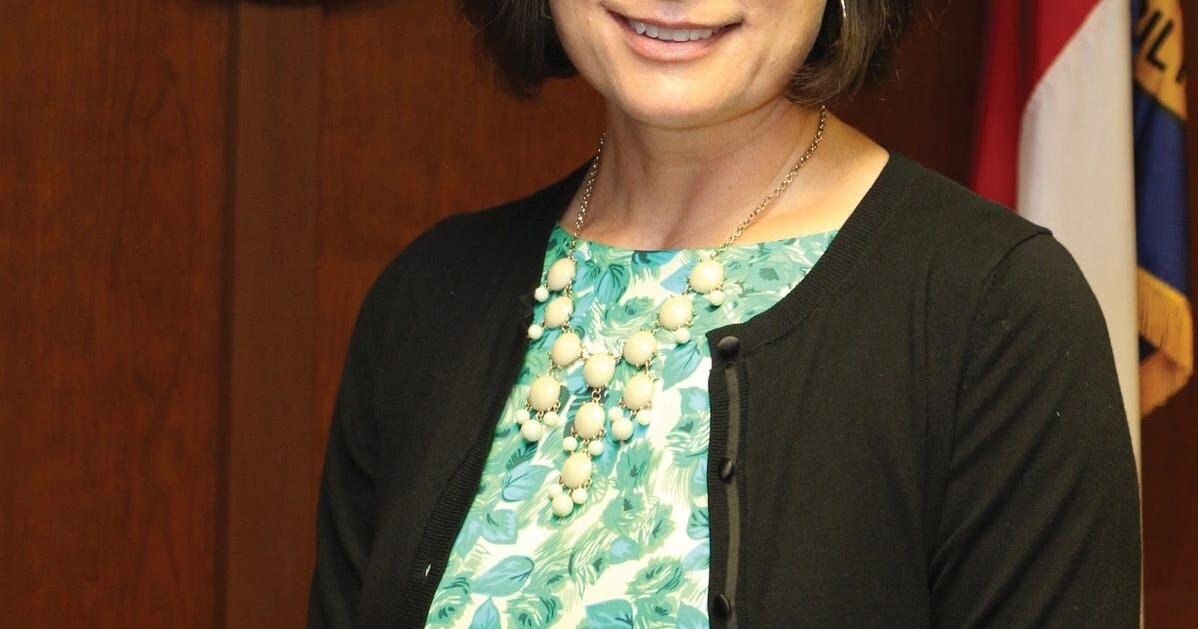 Lisa Estep to address graduates at Pamlico Community College ...