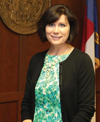 Lisa Estep to address graduates at Pamlico Community College ...