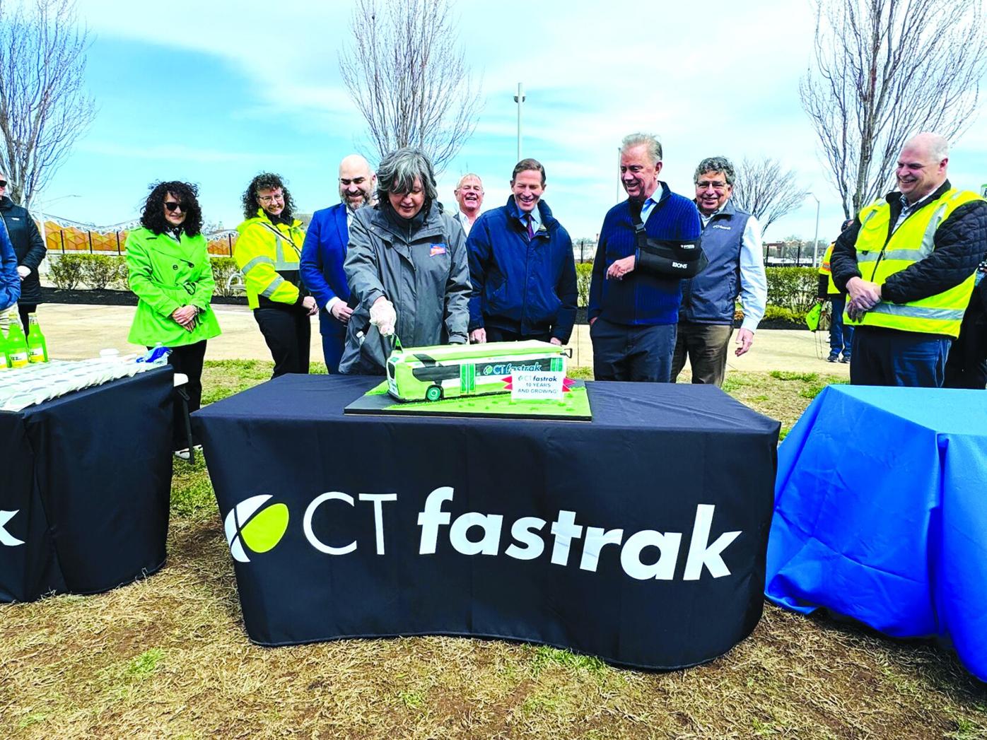 ctfastrak bus