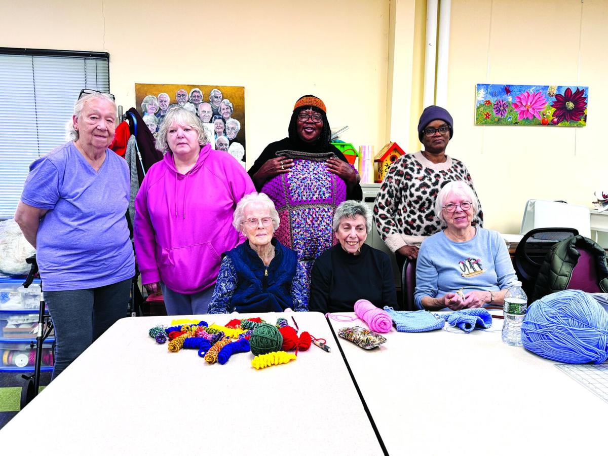 HOLIDAY TRADITION: Teamwork and community at Center | News ...