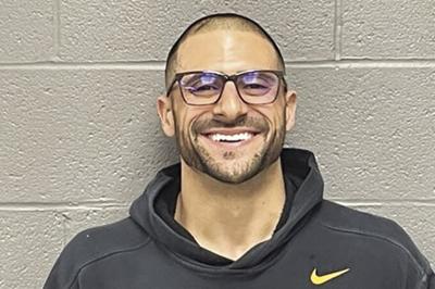 DJ Hernandez threatened to kill wife while struggling with mental ...