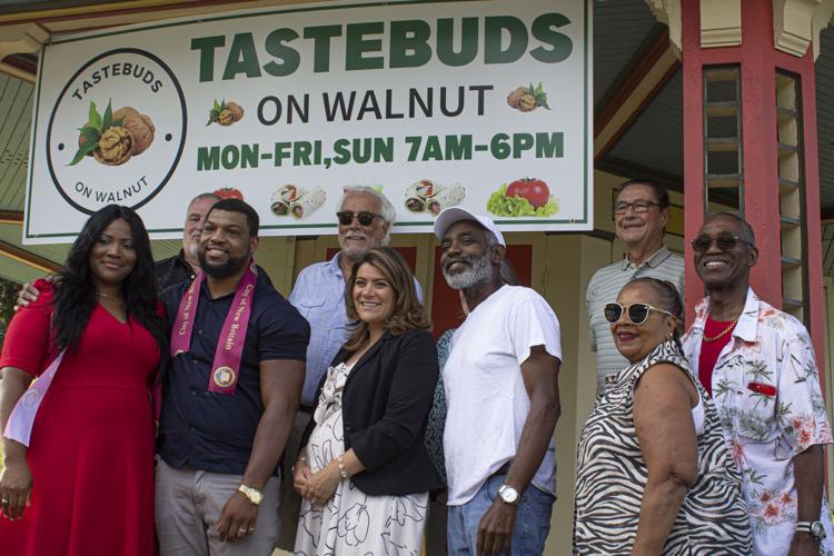 Treat for the Tastebuds: New smoothie, food business opens in New ...